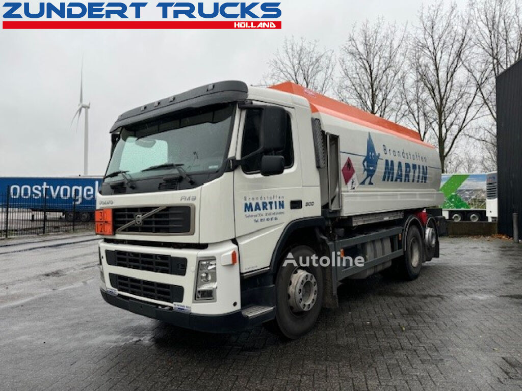 Volvo FM9 300 6X2 TANKWAGEN 4 COMP 18000 LITER autocisterna