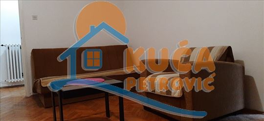 Izdaje se jednosoban stan kod Zone 2, 37m2
