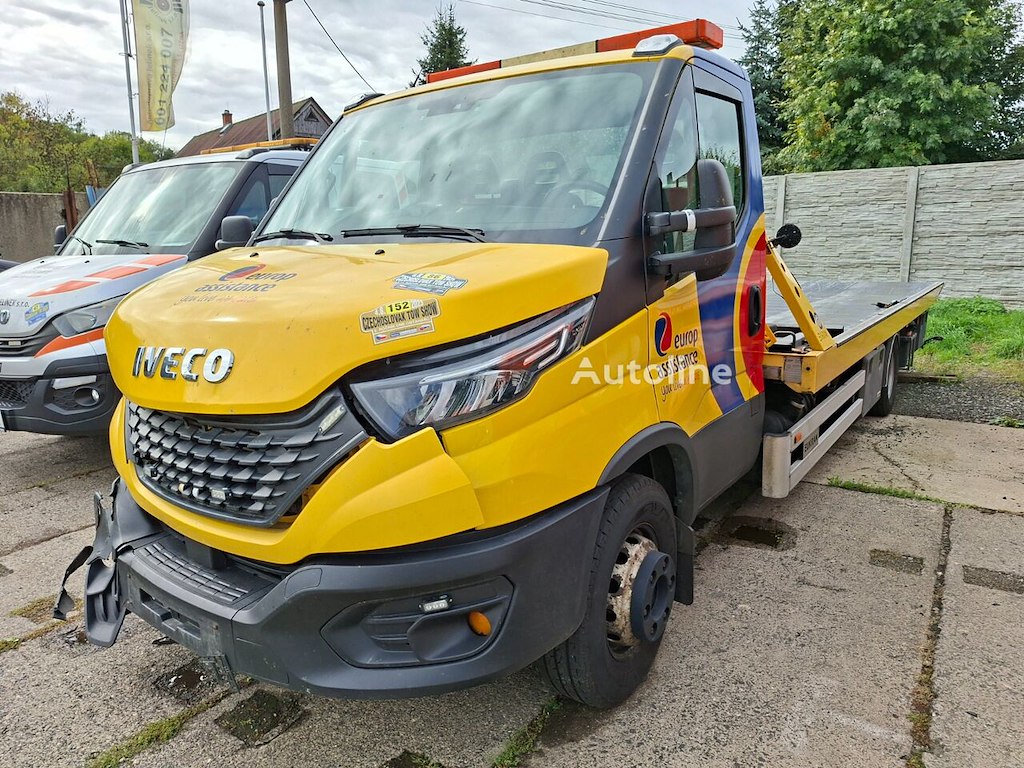 Prodaje se IVECO DAILY 70C18 šlep auto na aukciji