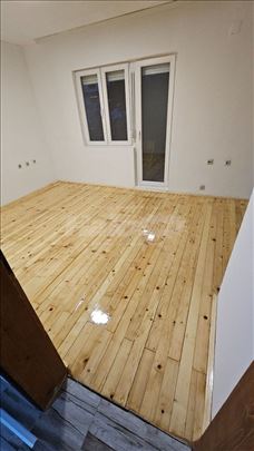 Izdajem sprat kuce
