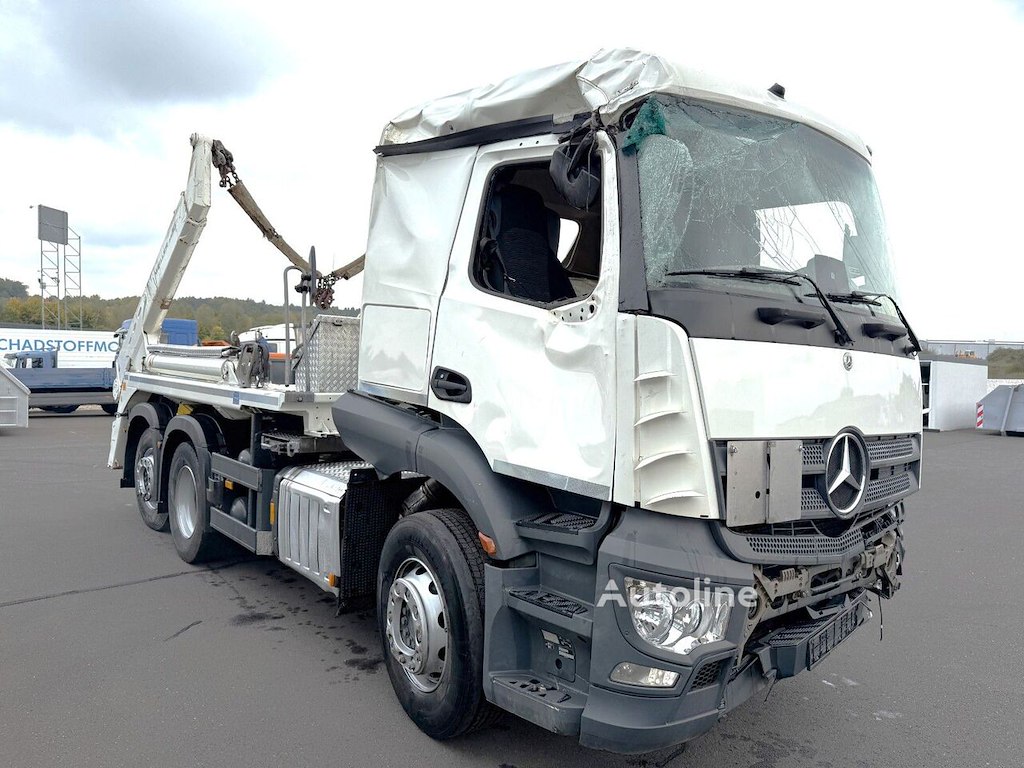 Mercedes-Benz Actros 2543 kamion autopodizač kontejnera