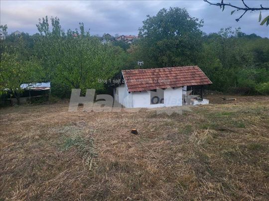 Vikend kuća i plac 10 ari Beograd Bolec, Grocka