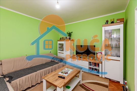 Kuća na Mramorskom brdu, 94 m2, plac 10 ari