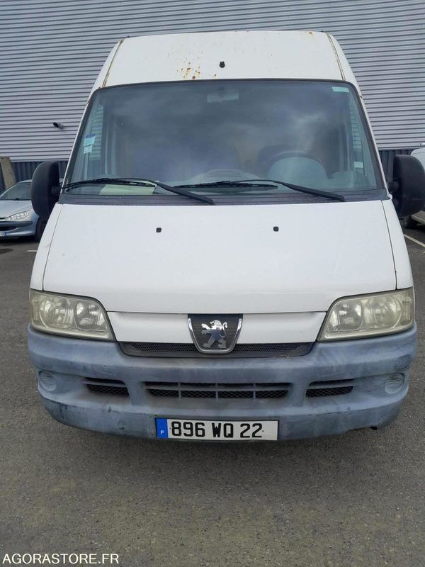 Prodaje se Peugeot Fourgon HDI minibus furgon na aukciji