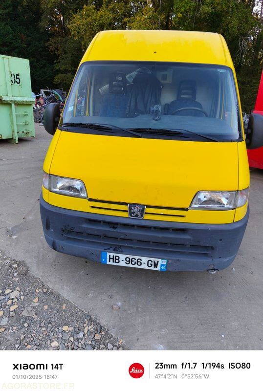 Prodaje se Peugeot BOXER minibus furgon na aukciji