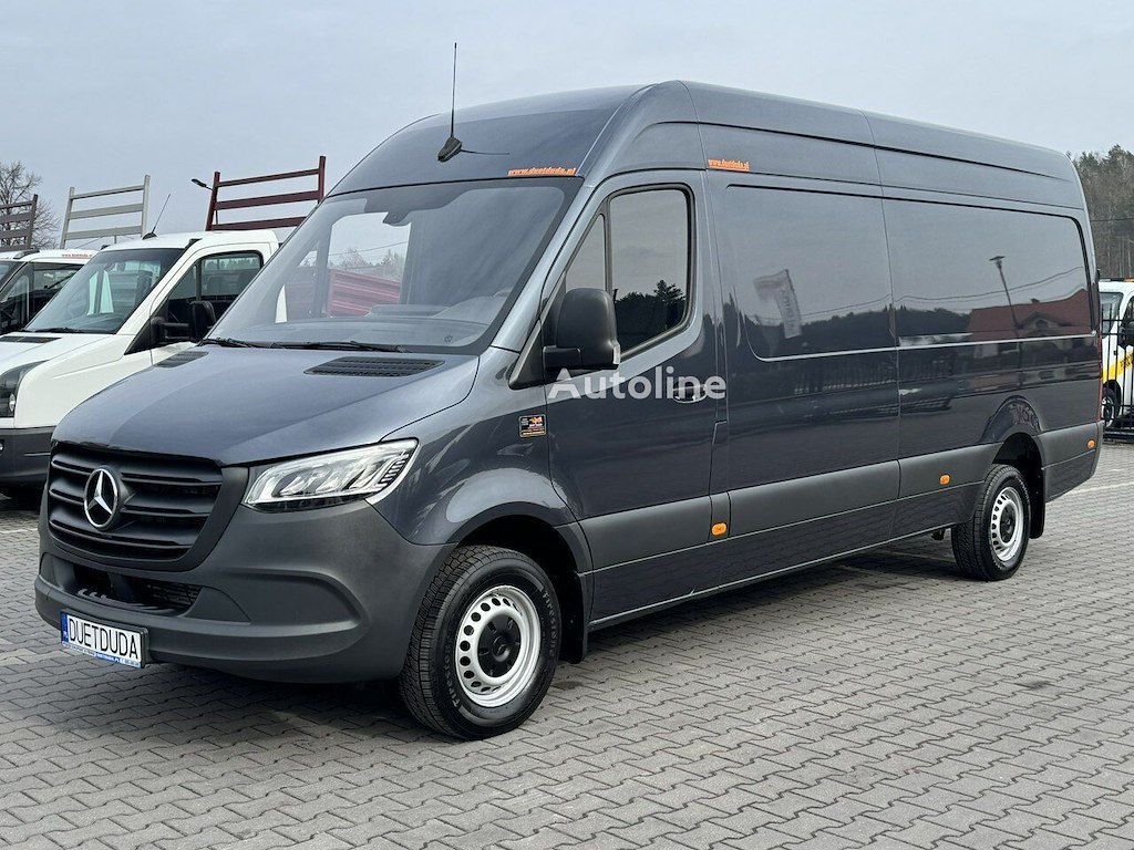 Mercedes-Benz 319 minibus furgon