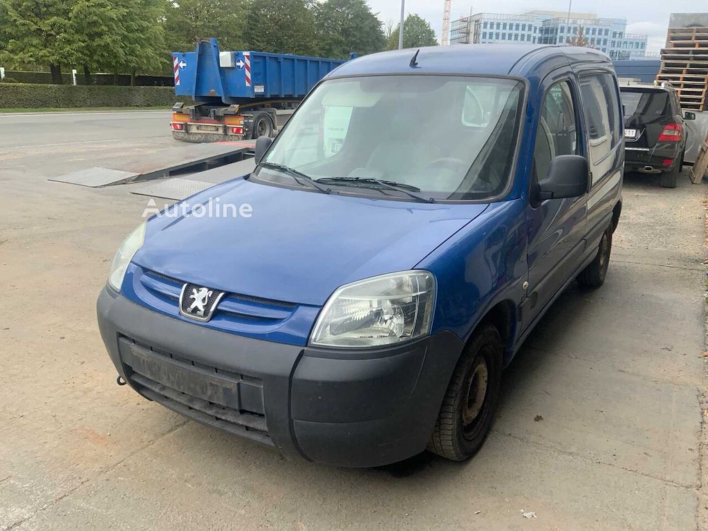 Prodaje se Peugeot Partner laki furgon na aukciji
