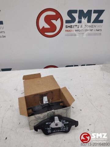 Kočioni blok
Mercedes Set remblokken mercedes sprinter w909 a0084204220