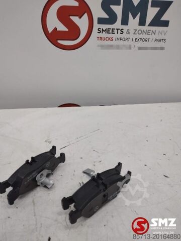 Kočioni blok
Mercedes Set remblokken mercedes sprinter w903 a0044202720