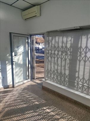 Zemun, lokal sa izlogom