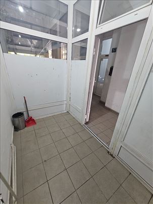 Mali poslovni prostor u centru Novog Sada