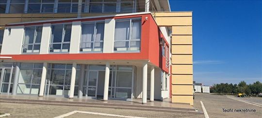 Nova Pazova 200 kancelarijski prostor, parking