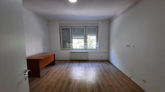 Savski Trg, odličan kao poslovni prostor ili za st