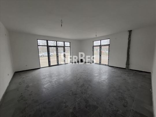 Ulična 2 lokala ukupno 96m2 na Adicama ID#1573