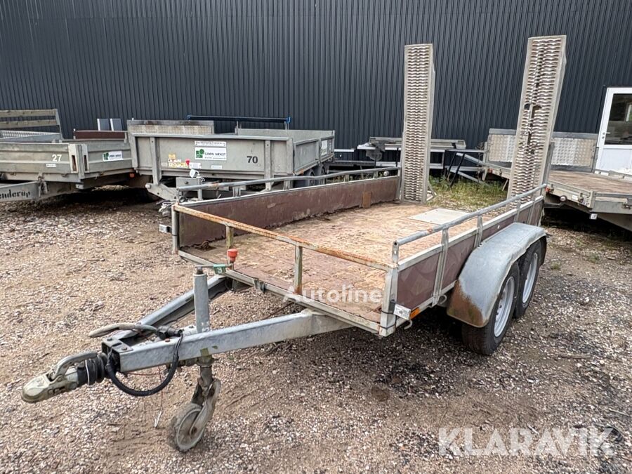 Prodaje se Saris Maskintrailer Saris prikolicu za građevinske strojeve na aukciji