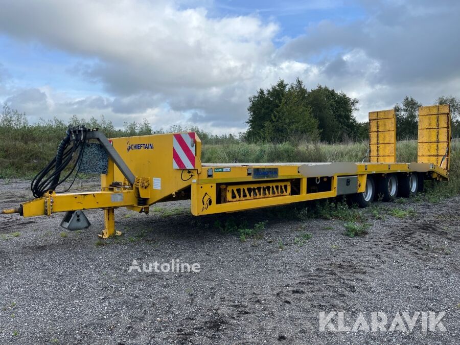 Prodaje se Chieftain 27T prikolicu sa niskom platformom na aukciji