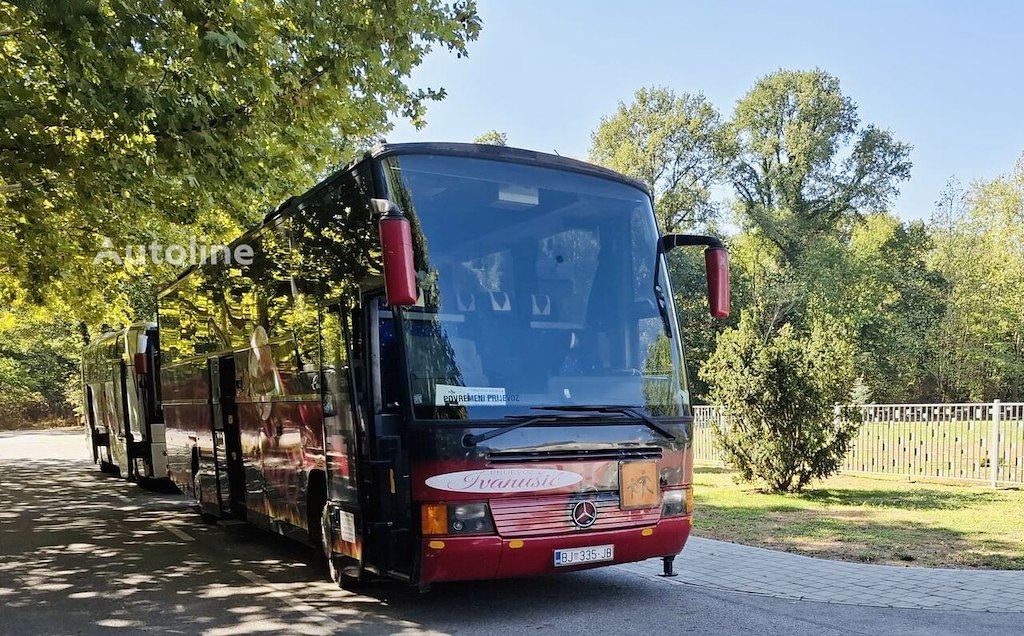 Mercedes-Benz 404 turistički autobus