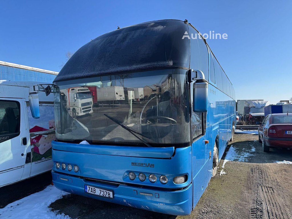 Neoplan N516 turistički autobus