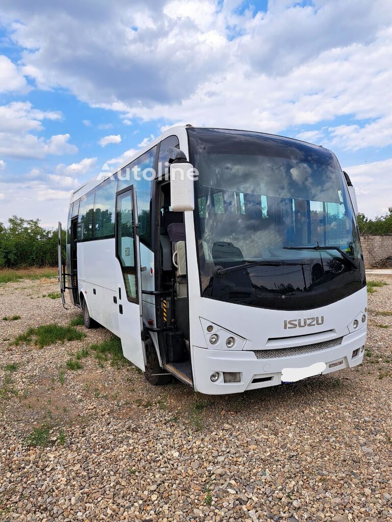 Isuzu Turquoise prigradski autobus