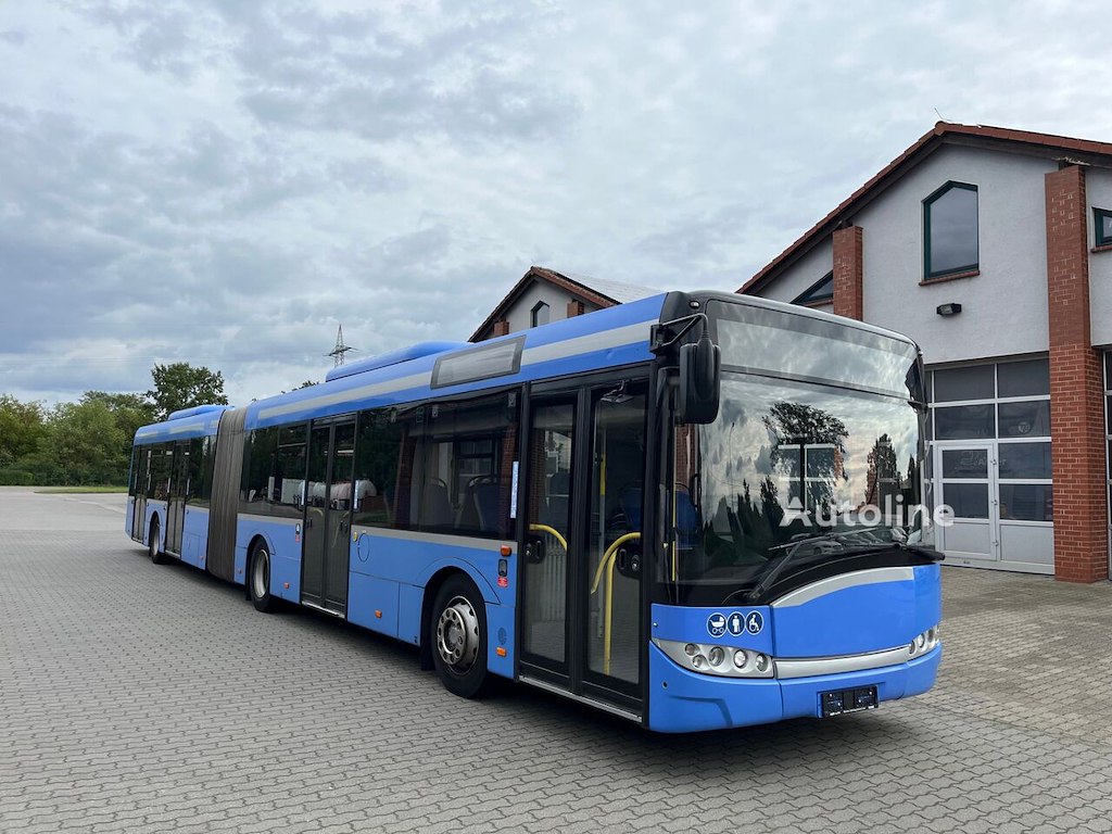 Solaris Urbino 18 zglobni autobus