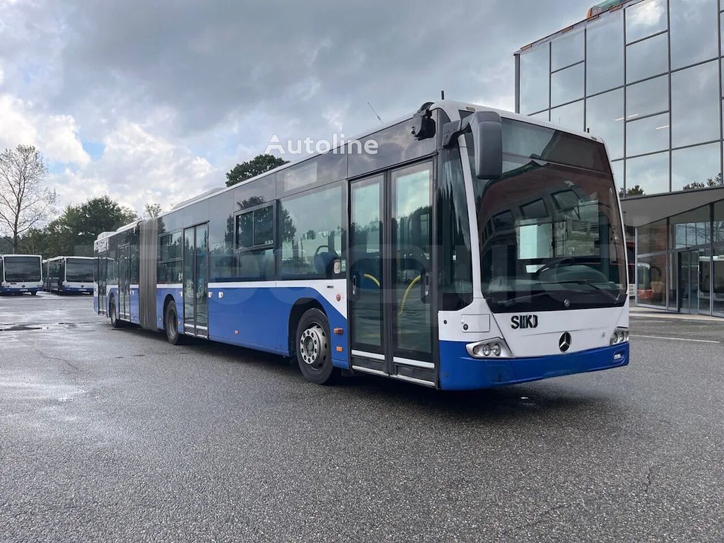 Prodaje se Mercedes-Benz Conecto zglobni autobus na aukciji