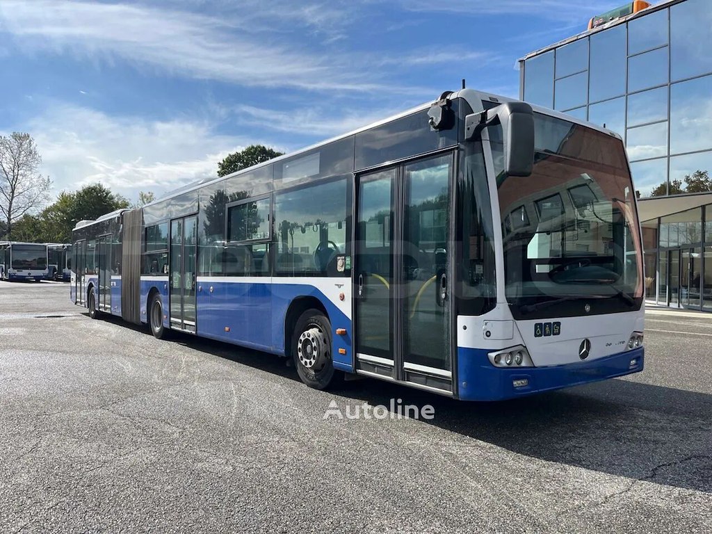 Prodaje se Mercedes-Benz Conecto zglobni autobus na aukciji