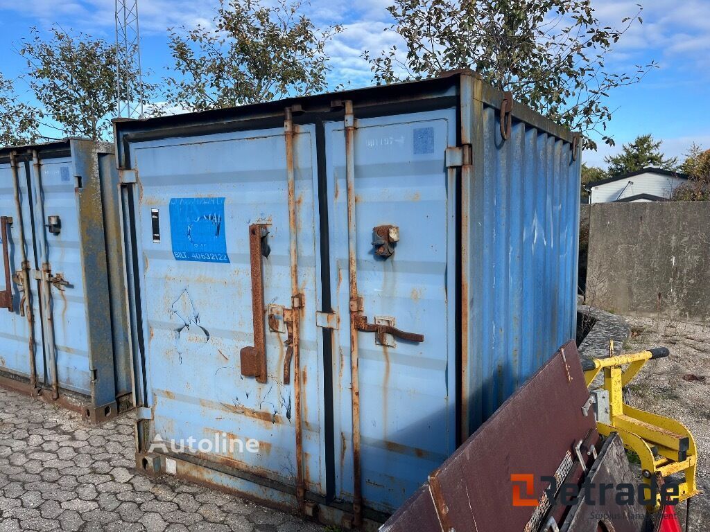Prodaje se Cntainer 8 fod lukket med trægulv og lysanlæg Container 8 fod lu kontejner 8 stopa na aukciji