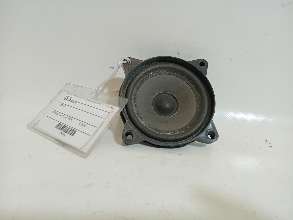 Coluna de som 41221137 drugi rezervni deo kabine za IVECO Stralis | 12 tegljača