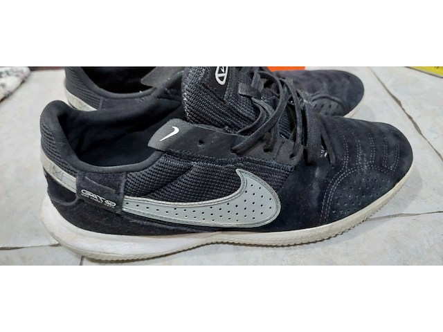 Nike Gate kozne polovne vel 42