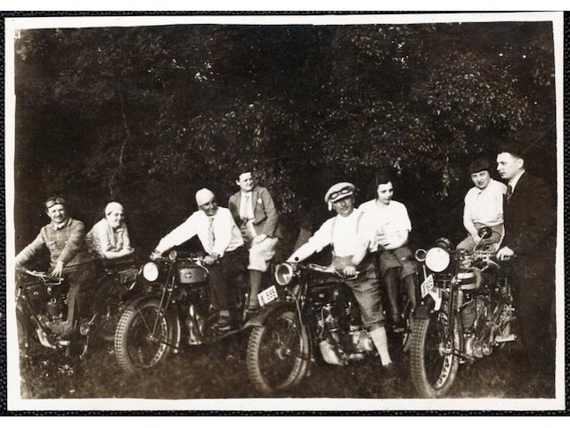 1934. Vršac Motori u prirodi