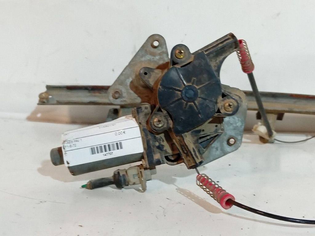 DRT,0130821701 motor brisača za Mitsubishi kamiona