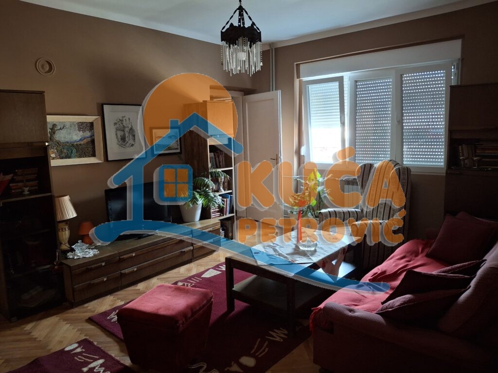četvorosoban stan, 90 m2, Crveni Pevac, Bulevar dr Zorana ID: i-014927