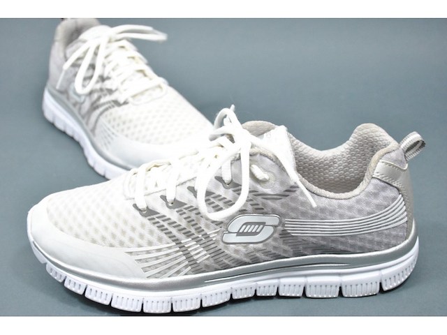 SKECHERS MEMORY FOAM - br.39