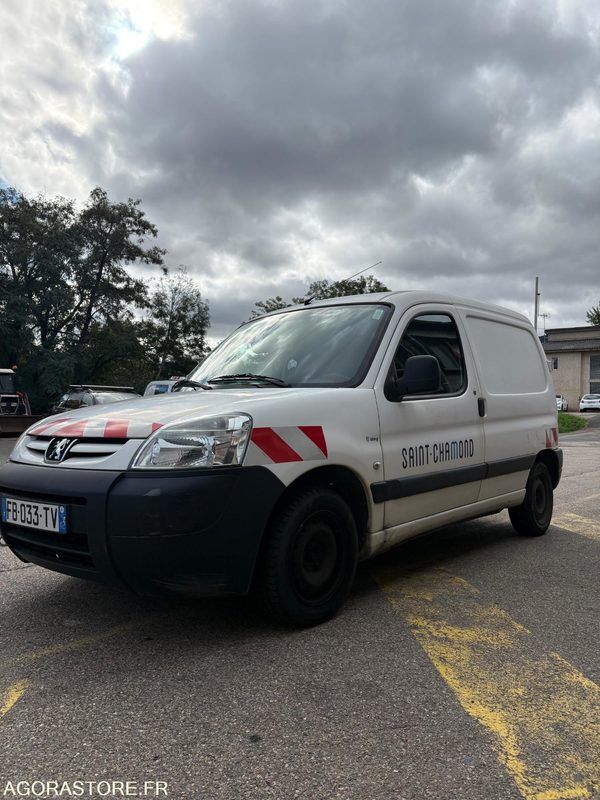 Prodaje se Peugeot PARTNER laki furgon na aukciji