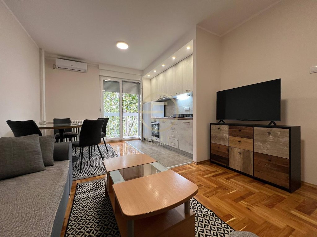 Renoviran Dvoiposoban, 65m2, Liman 3