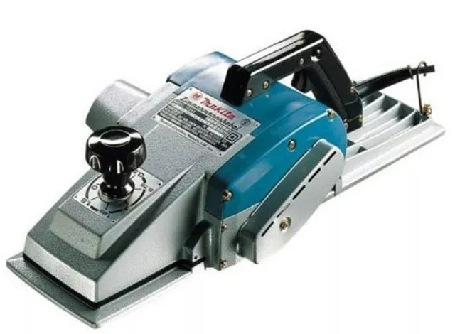 MAKITA - TESARSKA RENDISALJKA 1806B