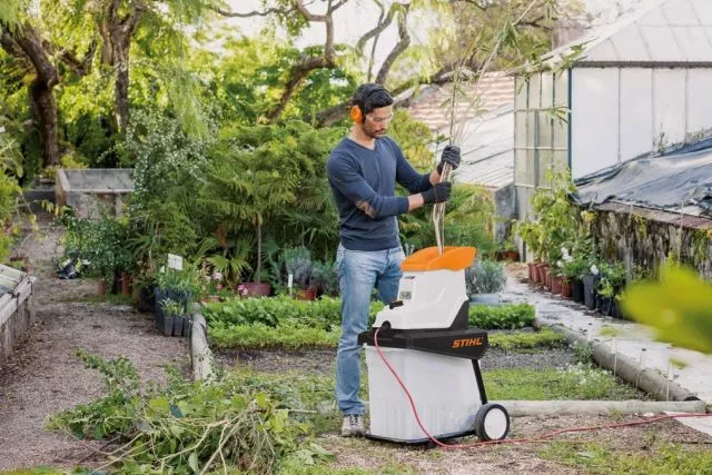 STIHL GHE 140.0 L - USITNJIVAČ GRANJA I LIŠĆA
