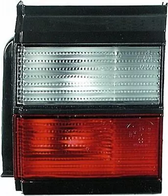 ZADNJE SVETLO - ŠTOP SVETLO VW PASAT 1988-1993 DESNO