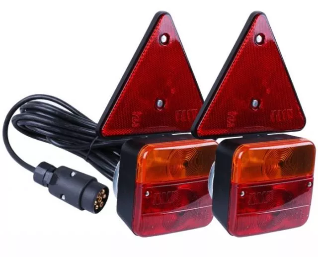 ŠTOP LAMPA ZA AUTO PRIKOLICU, SA KATADIOPTERIMA, MAGNETNA – CARMOTION 86696