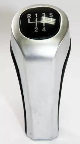 RUČICA MENJAČA BMW X3/X5/E82/E85/E87/E90 MAT SIVA – 5 BRZINA – 4037