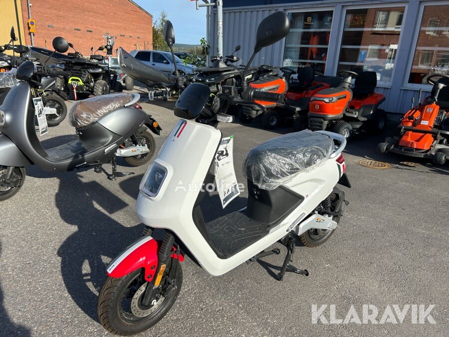 Prodaje se Lvneng LX04 skuter na aukciji