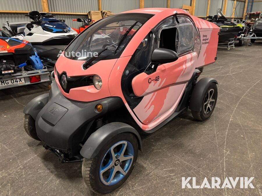 Prodaje se Renault Twizy Urban skuter na aukciji