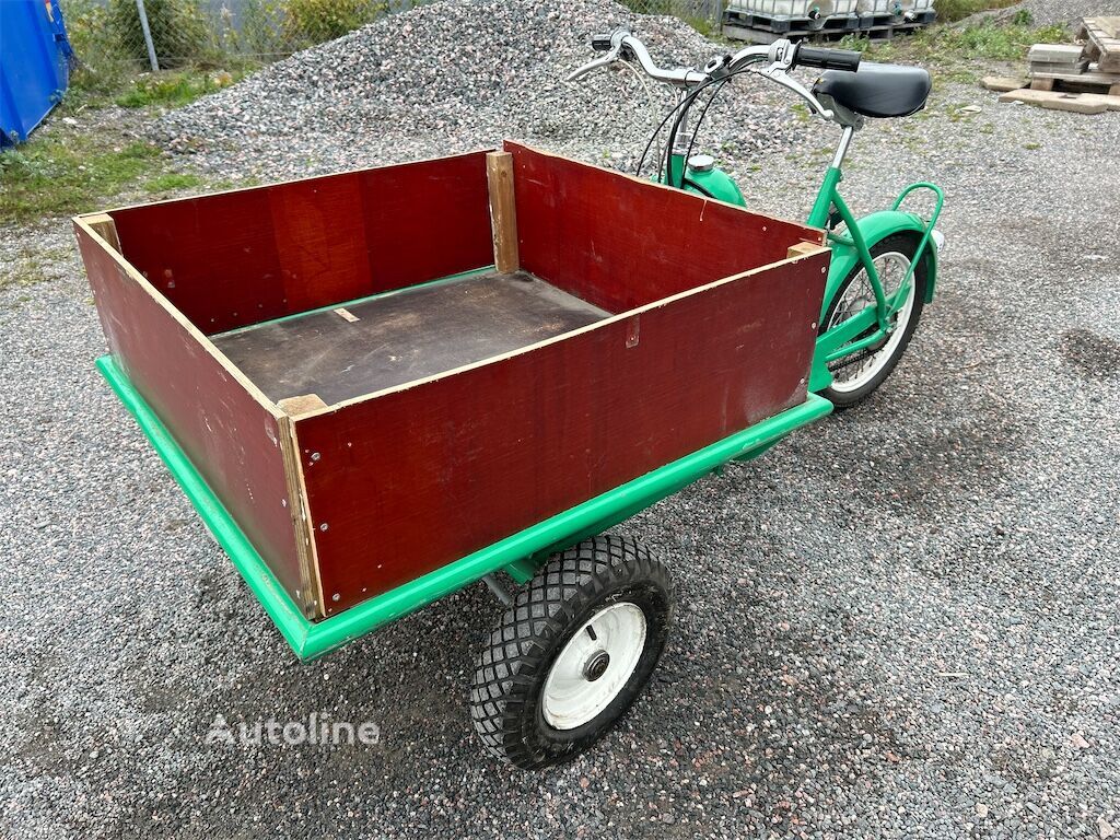 Prodaje se Crecent Flakmoped teretni motocikl na aukciji
