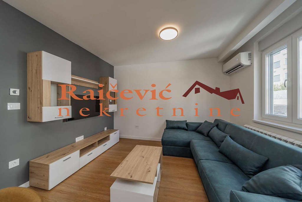 VOZDOVAC DUSANOVAC 31m2 , L , 450e