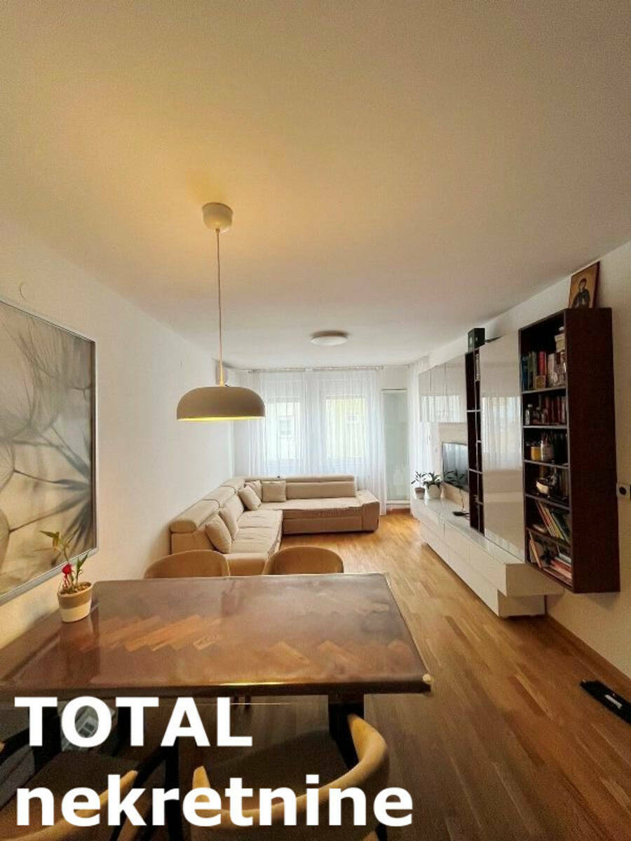 Dvoiposoban stan NOVI SAD, 200000€