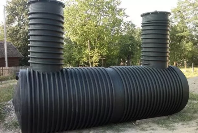 PLASTIČNE SEPTIČKE JAME 70.000L Ø 2.700 X 12.250 MM