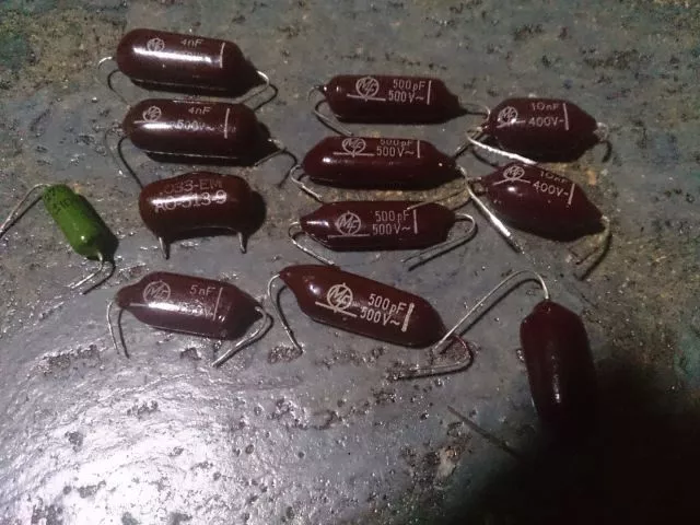 MF NOS I POLOVNI KONDENZATORI