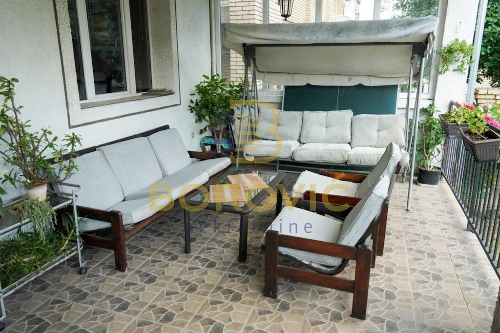 Altina, 105m2, poslovni prostor, bez dodatnih troskova