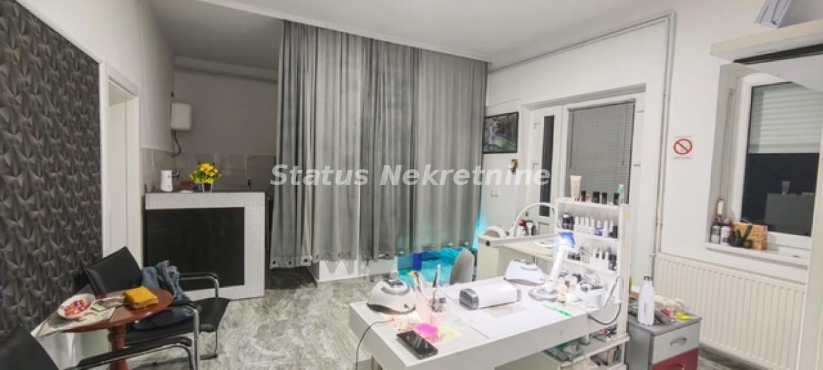 Futog-Prazan Poslovni Prostor 100 m2 bliže Veterniku-Zakupnina 500e-potreban Depozit-065/385 8880
