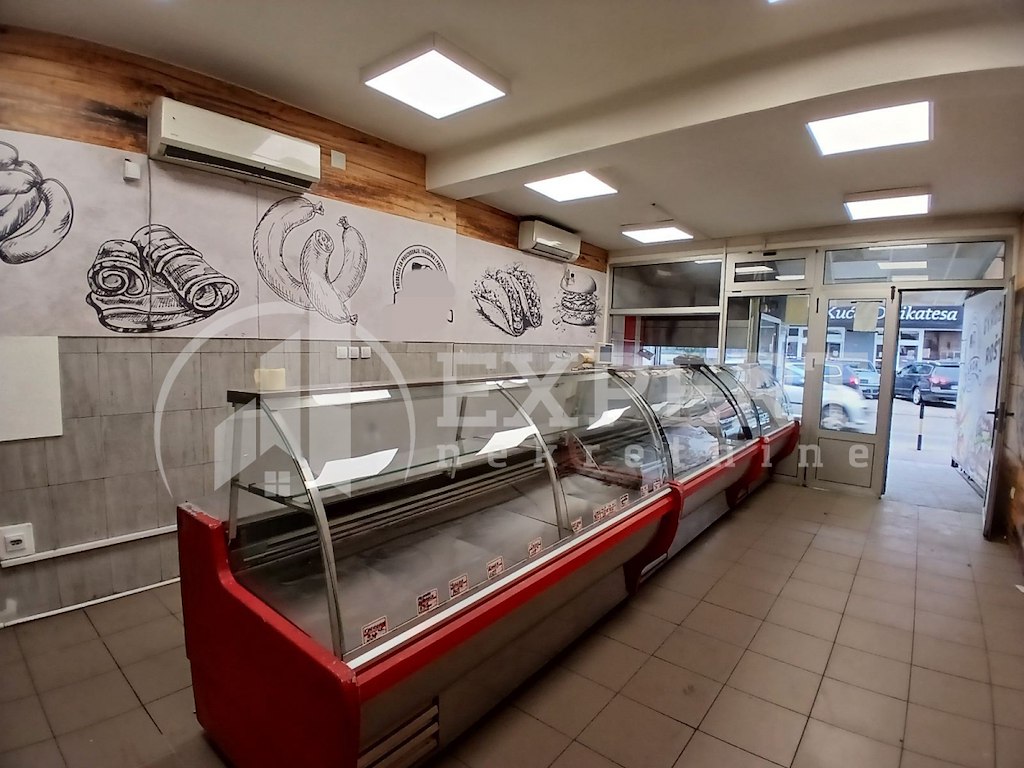Izdaje se opremljen poslovni prostor za mesaru sa roštiljem, 53m2